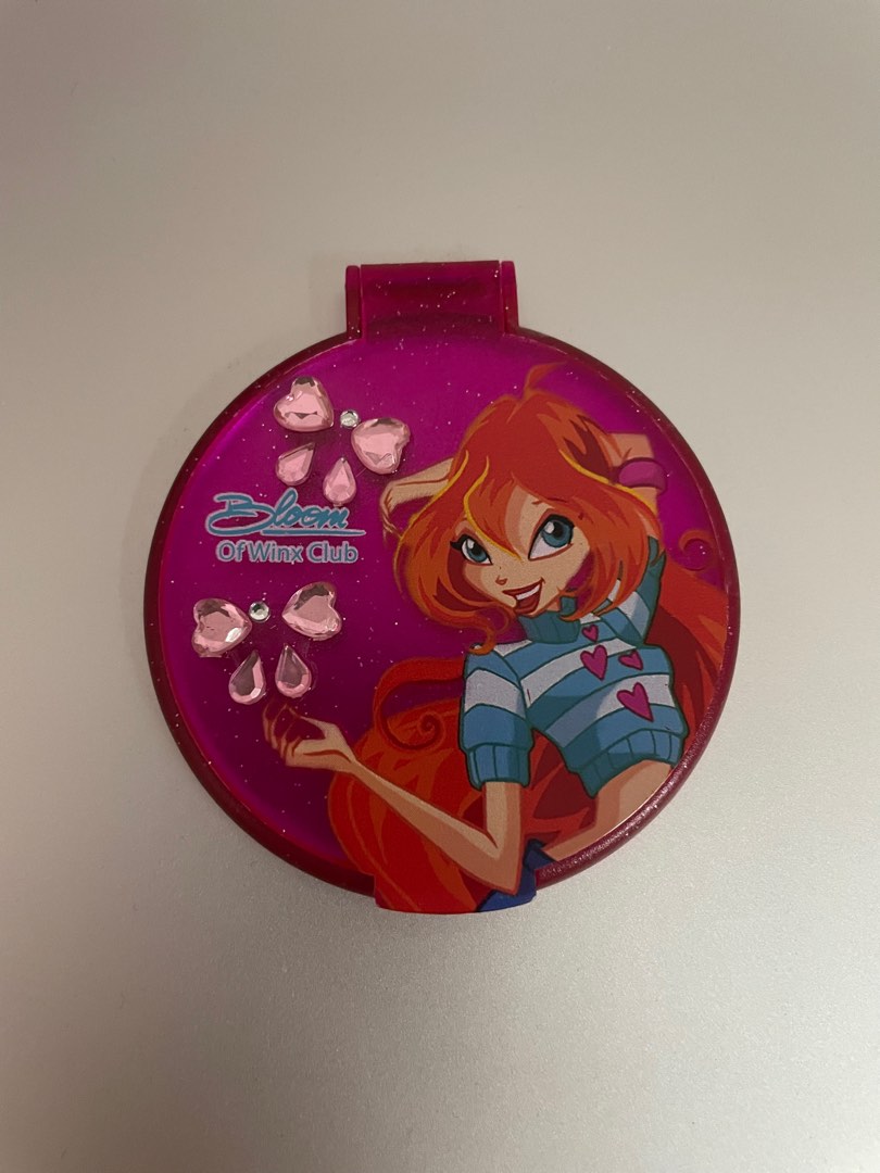 Winx Club Bloom hand mirror, Hobbies & Toys, Collectibles & Memorabilia ...