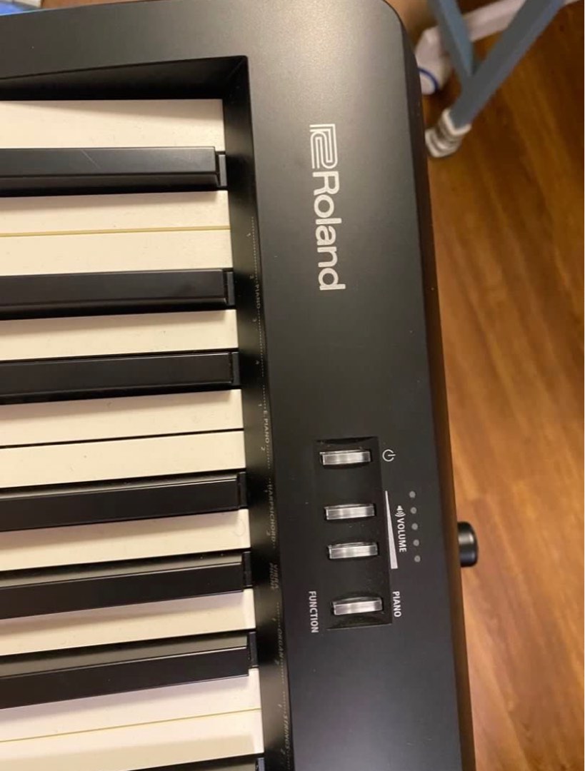 Almost New Roland FP10 keyboard piano, Hobbies & Toys, Music & Media ...