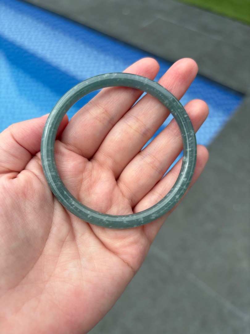 Bluewater Jade Slim Bangle, Women's Fashion, Jewelry & Organizers ...