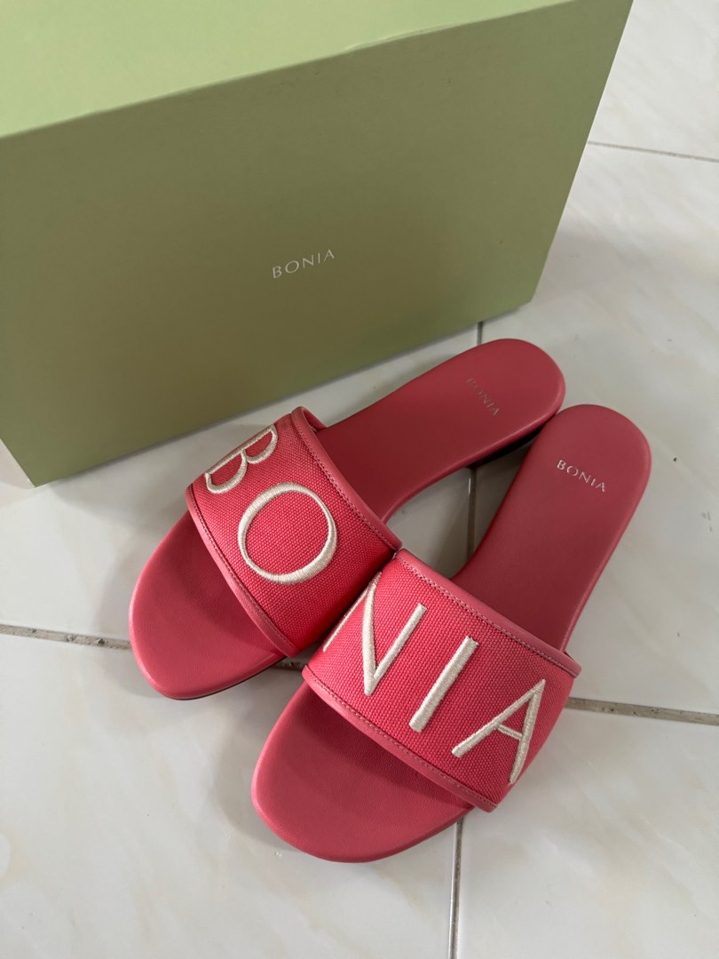 BONIA Sandal, Women's Fashion, Footwear, Sandals on Carousell