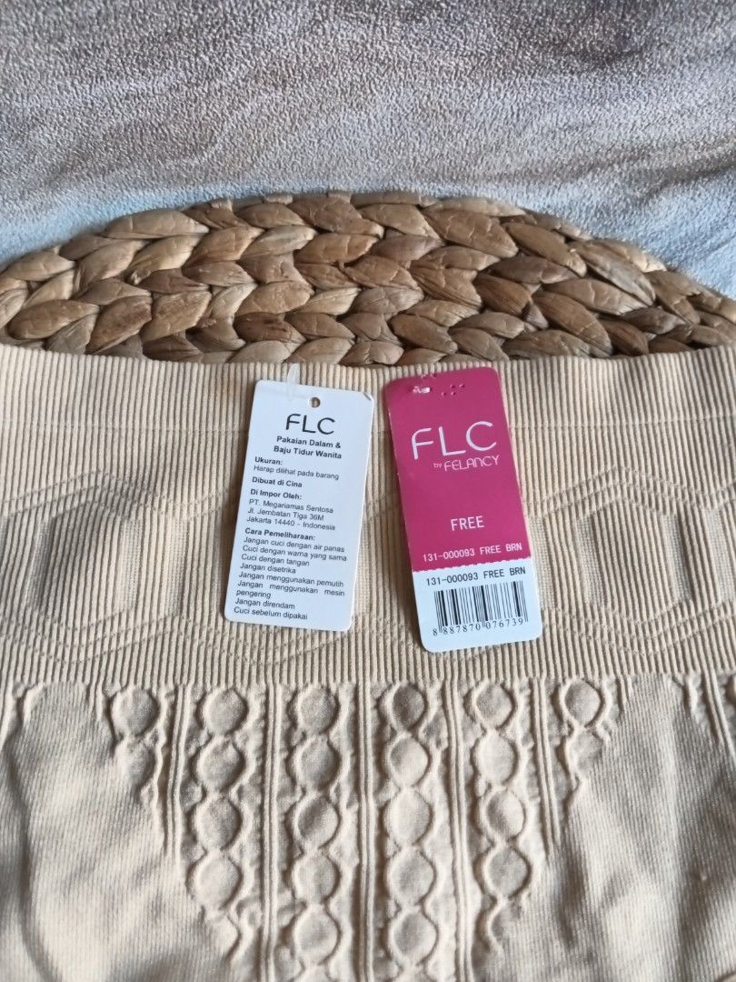 Celana dalam felancy, Fesyen Wanita, Pakaian Wanita, Lainnya di Carousell