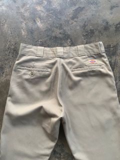 Dickies 874 original (32x32), Men's Fashion, Bottoms, Chinos on Carousell