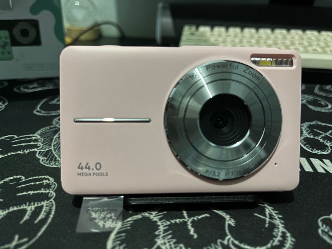 Digicam with 32gb, Photography, Cameras on Carousell
