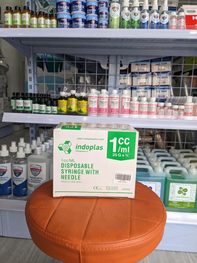 INDOPLAS DISPOSABLE SYRINGE WITH NEEDLE 1CC - 100PCS PER BOX, Health ...