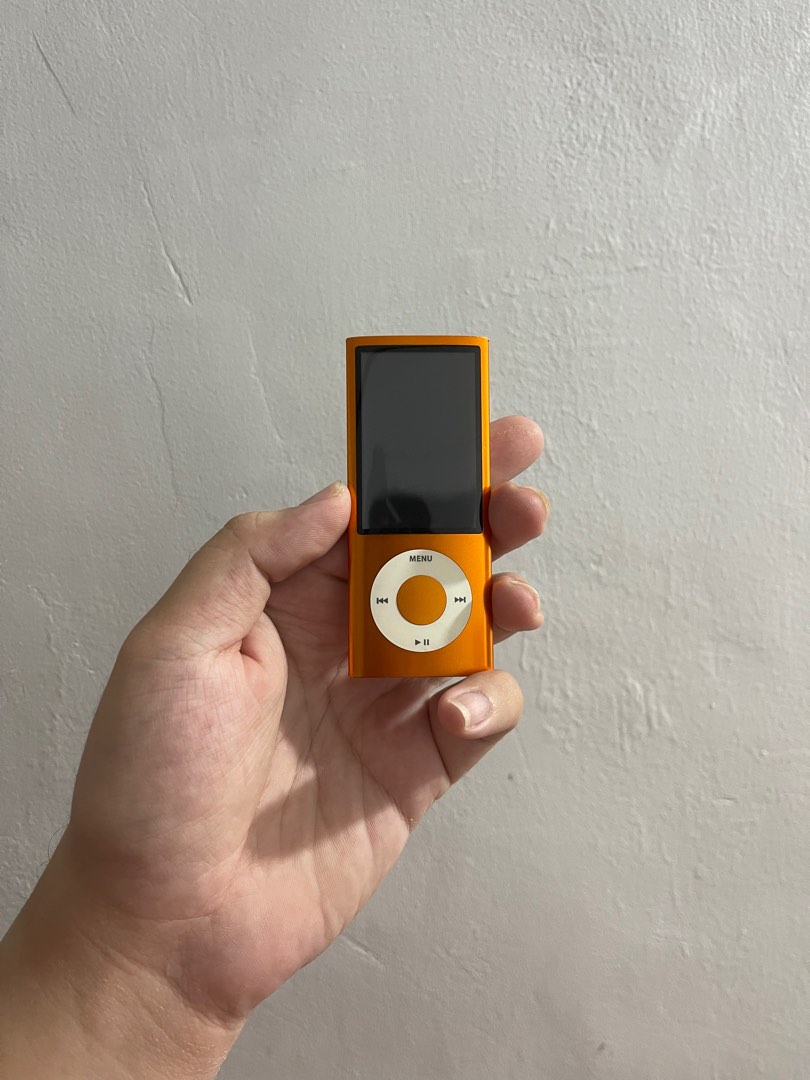 iPod nano 5th gen 16gb Orange, Audio, Portable Music Players on Carousell