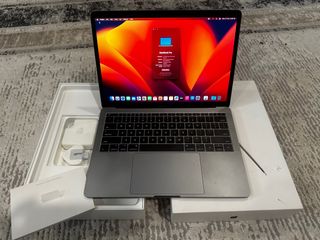 Used MacBook pro 2017 15.6 inches (i7, 16Gb RAM, 512GB), Computers ...