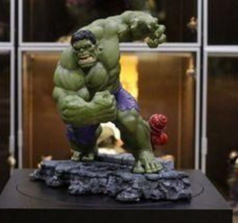 MADX Hulk Statue Custom Statue Sideshow Hulk 1/6 Scale on Carousell
