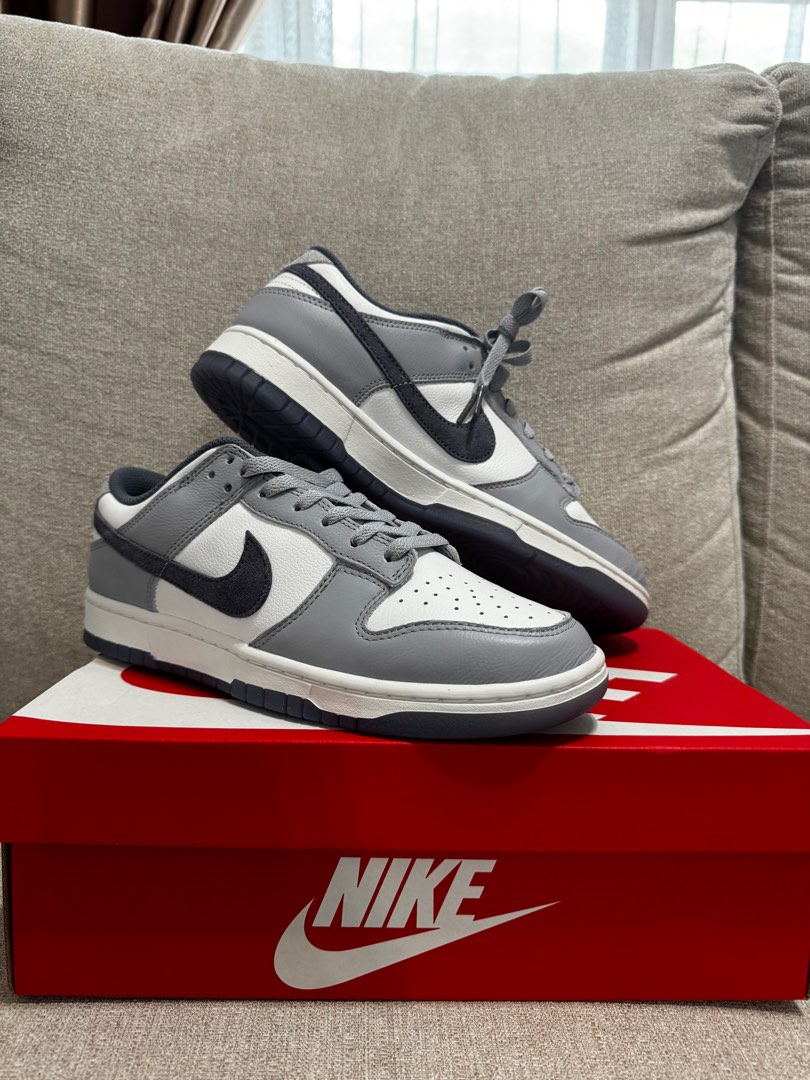 Nike Dunk Low Light Carbon, Men's Fashion, Footwear, Sneakers on Carousell