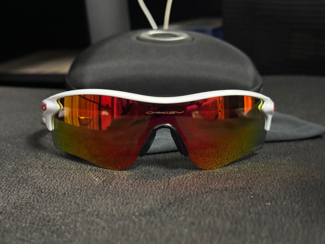 Oakley Radarlock, Men's Fashion, Watches & Accessories, Sunglasses ...