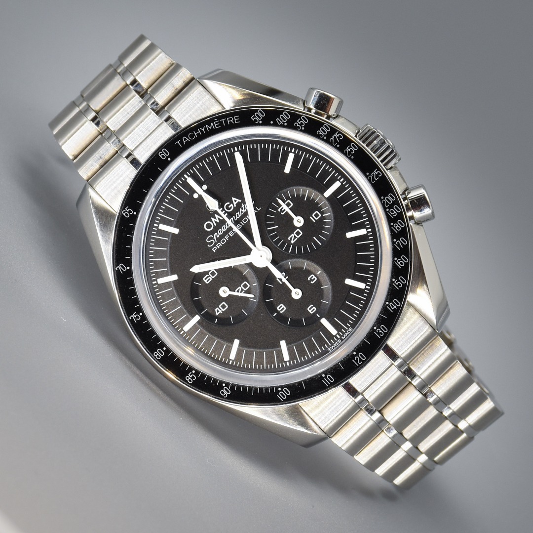 Omega 'Sapphire' Speedmaster Moonwatch Professional 3861 310.30.42.50 ...