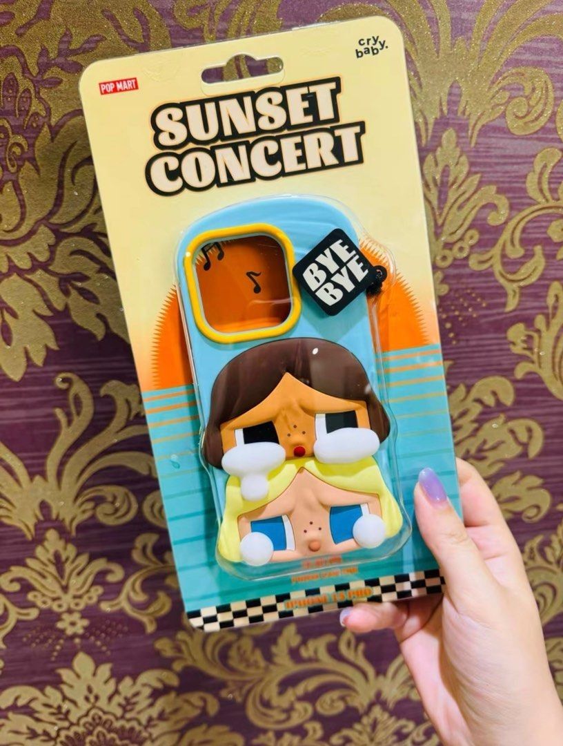 Pop Mart Cry Baby iPhone 15 Pro Max case, Telepon Seluler & Tablet ...