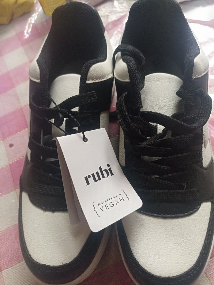Rubi Shoes, Bayi & Anak, Lainnya di Carousell