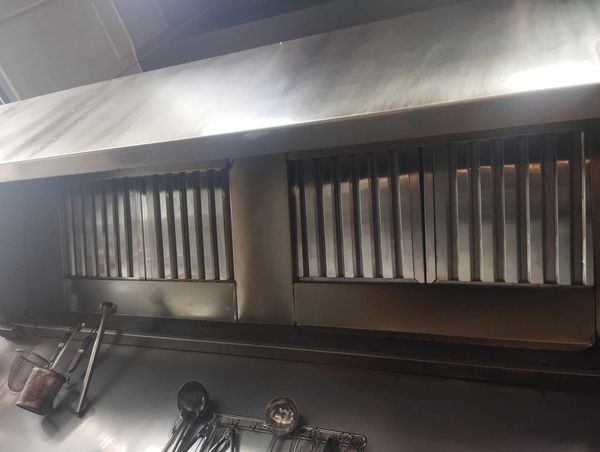 Supply and Installation Baffle Filter SS202, Commercial & Industrial ...