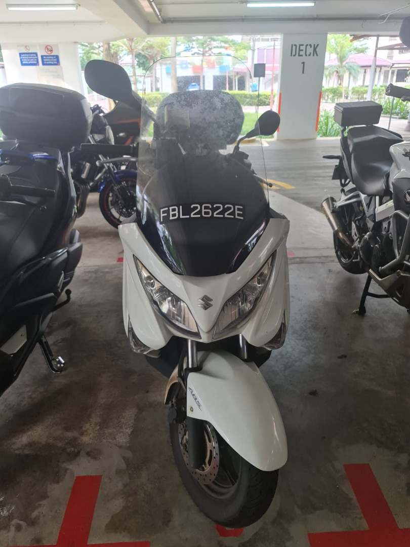 Suzuki Burgman 200... Class 2B Auto 200 cc Scooter with ABS brake ...