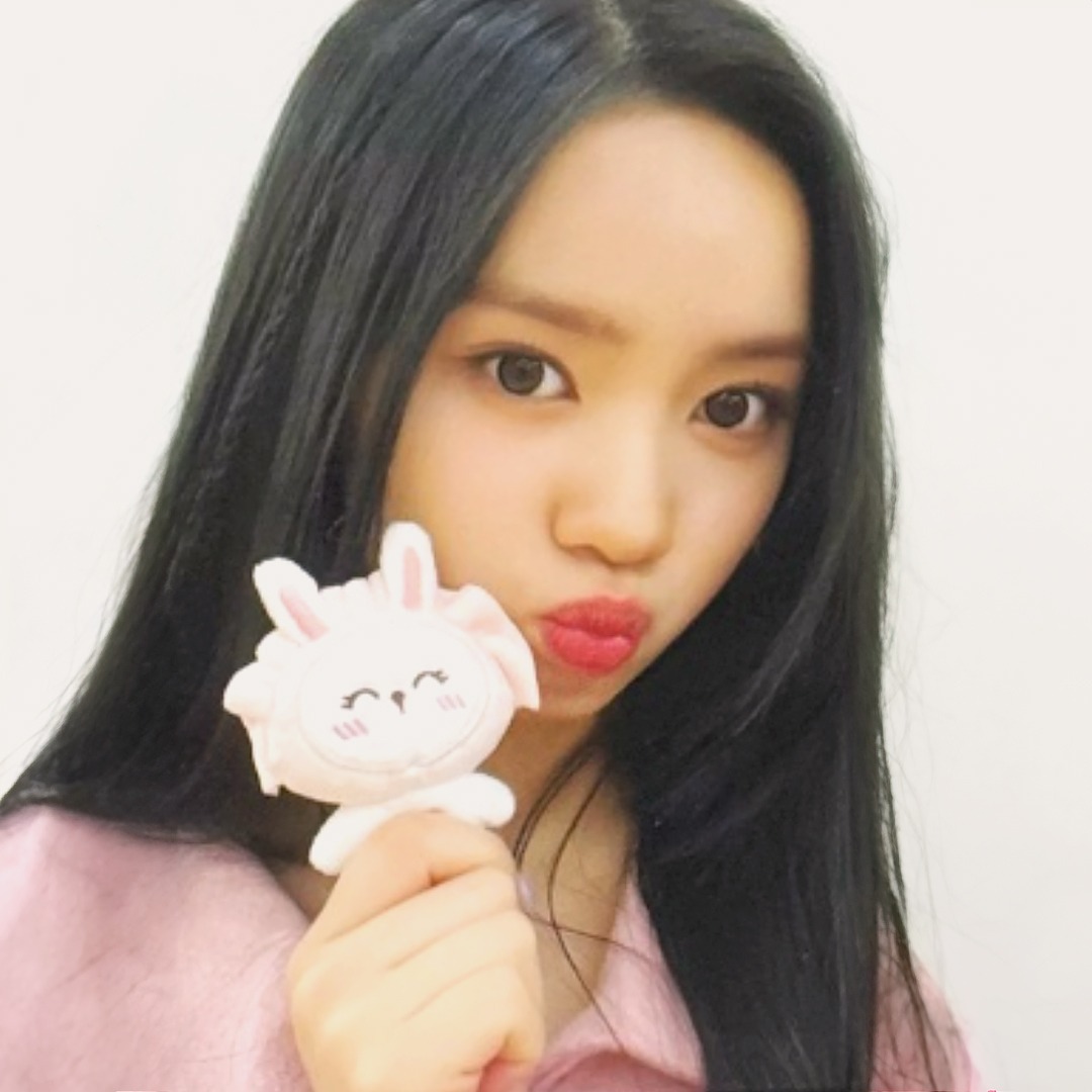 UNIS U&IS | Official Merch 1pc Bunny Doll Key Ring and 1pc Photocard ...