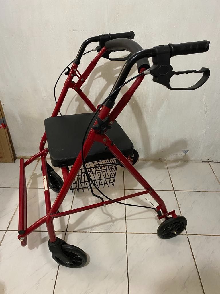 Walker Rollator with Footrest, Health & Nutrition, Assistive ...