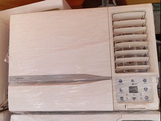 Carrier Split Type Inverter Aircon Aura Series / Carrier Optima Series ...