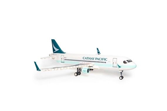 國泰 空中巴士 A321neo 模型套裝 Cathay Pacific Airbus A321neo brick set, 興趣及遊戲, 旅行 ...