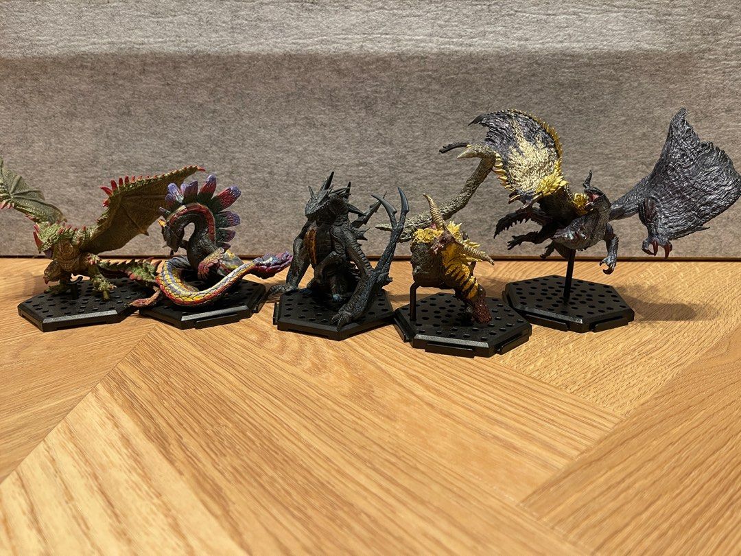絕版 Monster Hunter 魔物獵人CFB Capcom Figure Builder 棘龍 黑蝕龍 金獅子 絞蛇龍 巨戟龍, 興趣及遊戲, 玩具 & 遊戲類 - Carousell