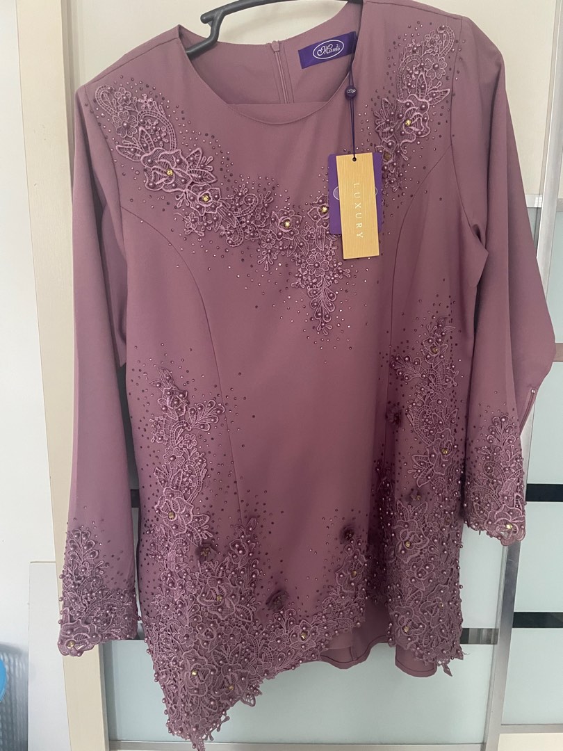 Baju Kurung purple, Women's Fashion, Muslimah Fashion, Baju Kurung ...