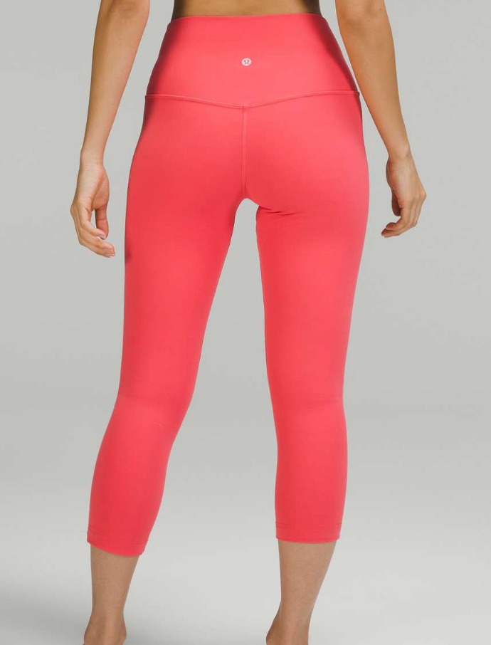 BNWT Lululemon align shr crop 21 pale raspberry pink, Women's Fashion ...
