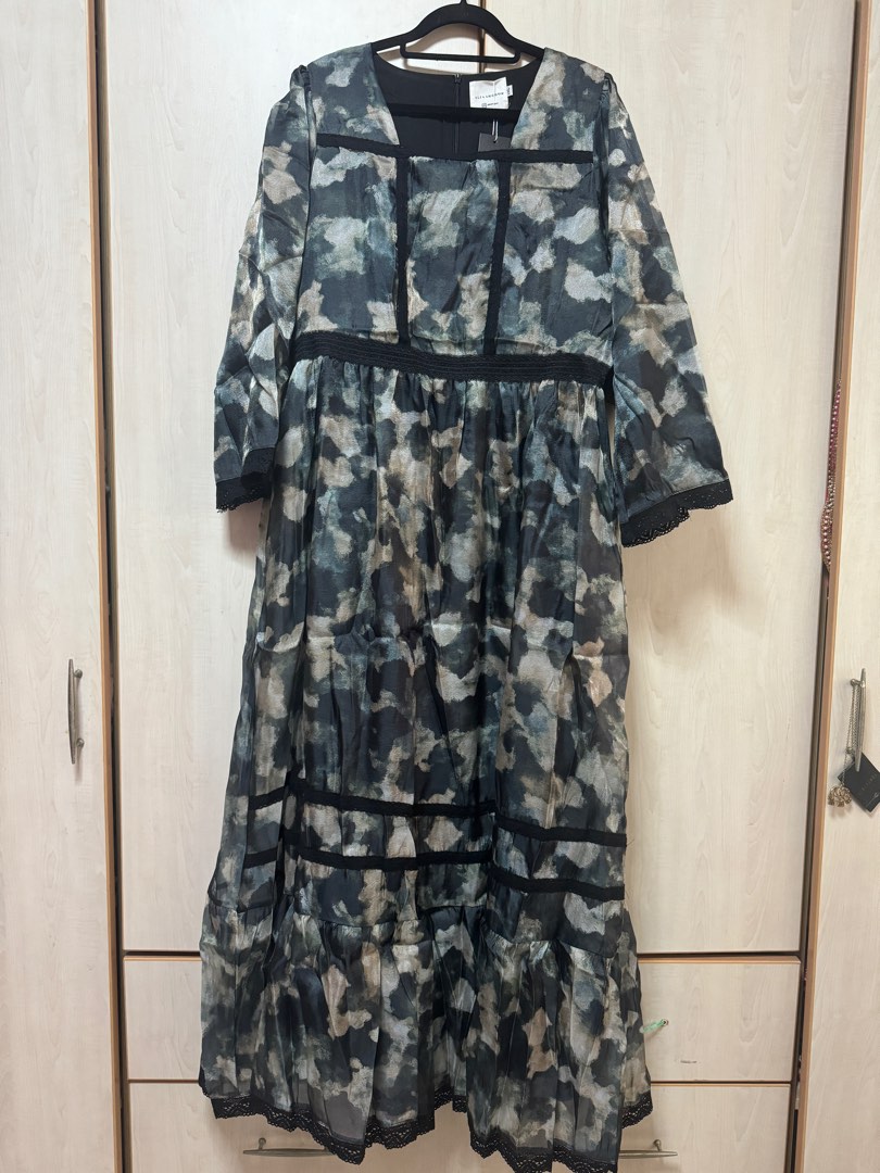 BNWT PTP 54 aliaanggun dress, Women's Fashion, Muslimah Fashion ...