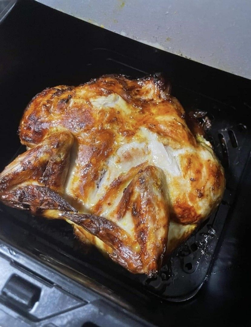 BOUNTY ROAST CHICKEN, Food & Drinks, Chilled & Frozen Food on Carousell