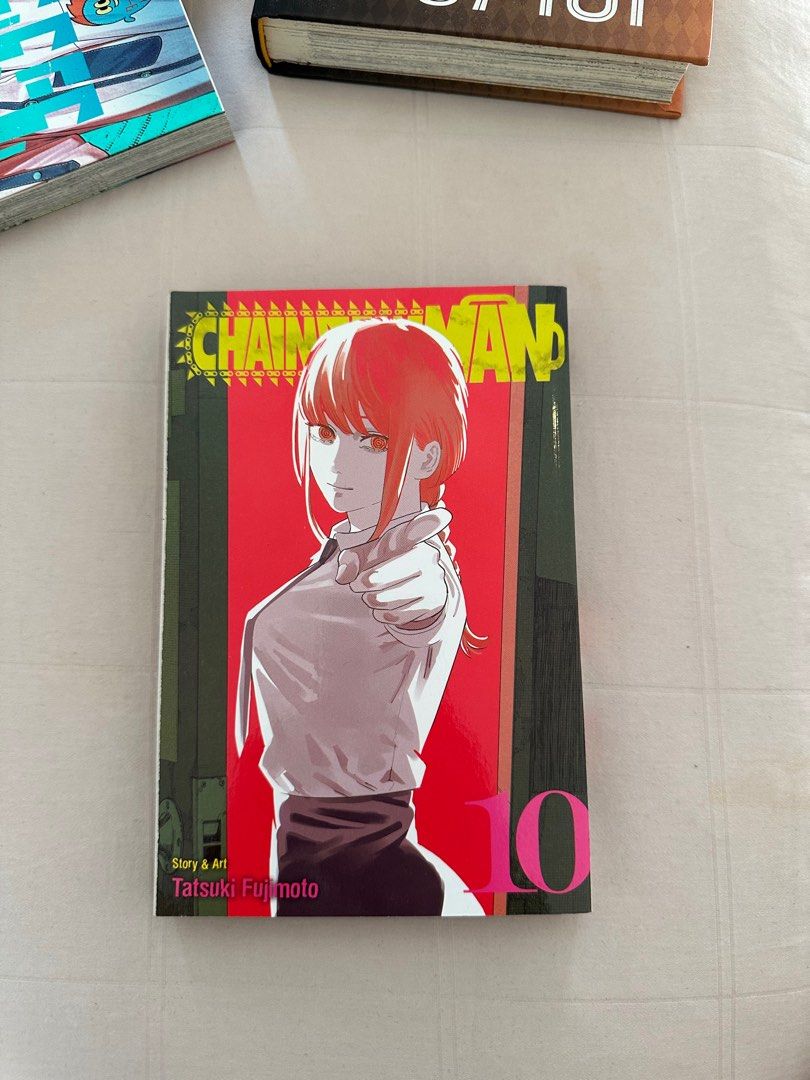 Chainsaw man vol 10 makima, Hobbies & Toys, Books & Magazines, Comics & Manga on Carousell
