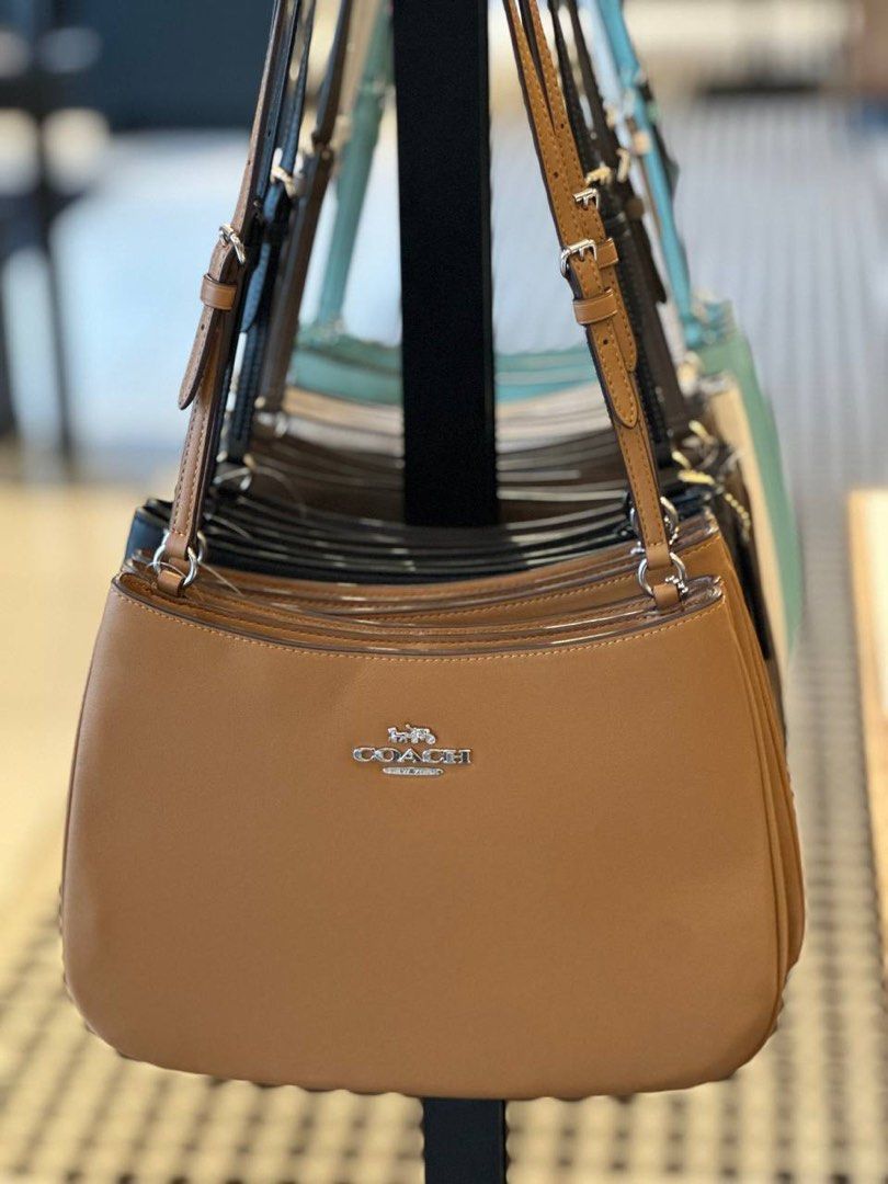 Coach Penelope, Luxury, Bags & Wallets on Carousell