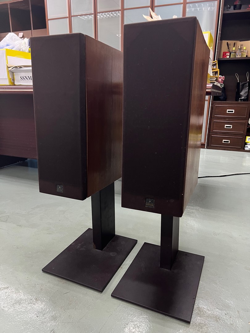 Collectors Item - Boothroyd Stuart MERIDIAN M2 Active Speakers, Audio ...