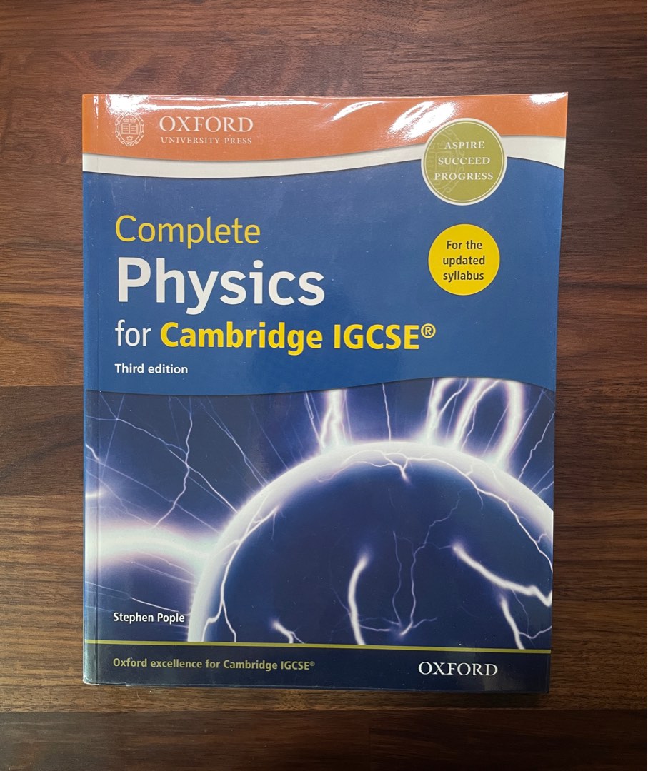 Complete Physics for Cambridge IGCSE Third edition, 興趣及遊戲, 書本 & 文具, 教科書 - Carousell