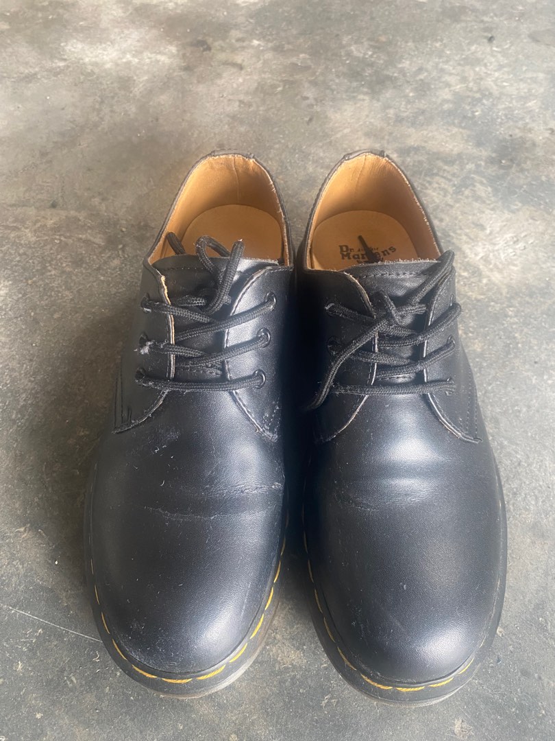 Dr mart, Men's Fashion, Footwear, Casual shoes on Carousell