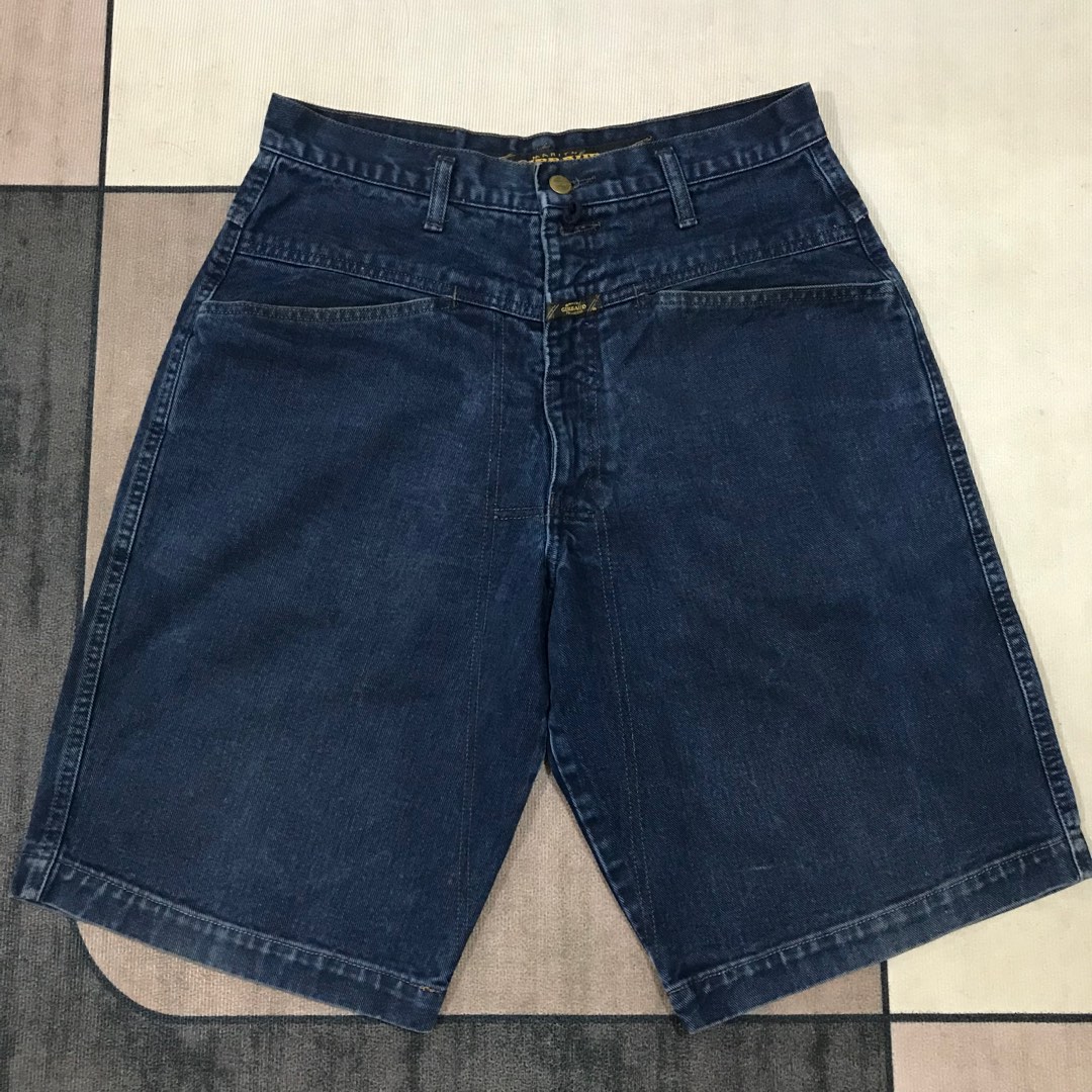 GIRBAUD Low Pocket Denim Jorts, Men's Fashion, Bottoms, Shorts on Carousell