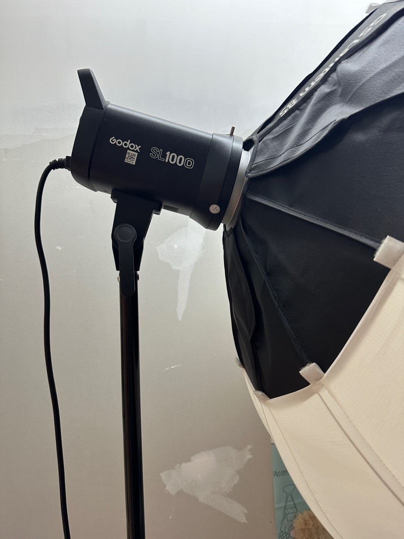 Godox SL100 D with stand and Lantern, Photography, Photography ...