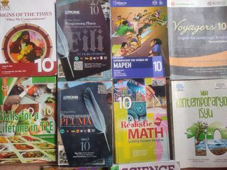 Grade 10 books, Hobbies & Toys, Books & Magazines, Textbooks on Carousell