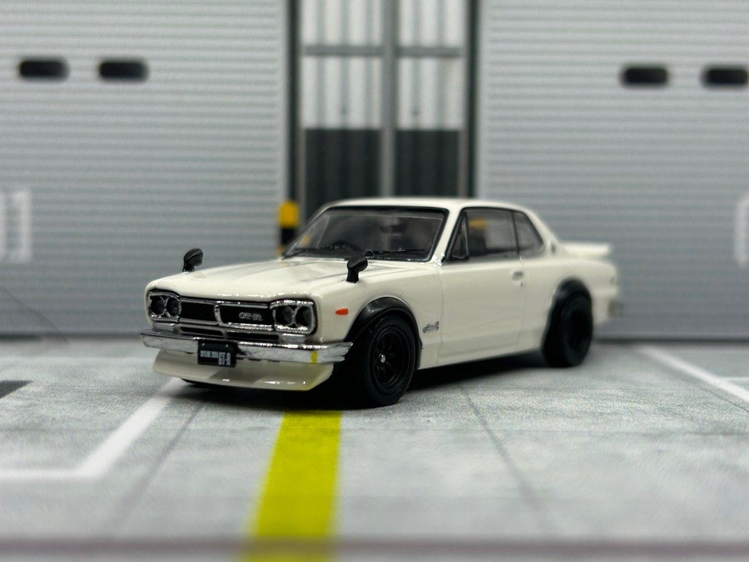 Inno64 Nissan Skyline GTR 2000, Hobbies & Toys, Toys & Games on Carousell