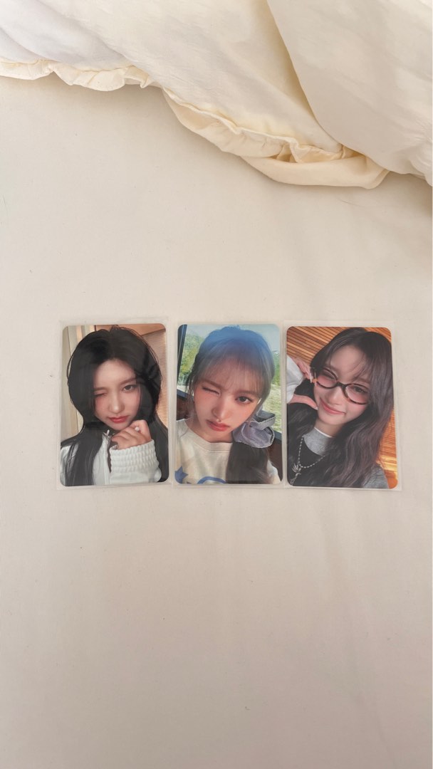 「出」IVE MK 特典小卡 leeseo gaeul liz, 興趣及遊戲, 收藏品及紀念品, 韓流 - Carousell