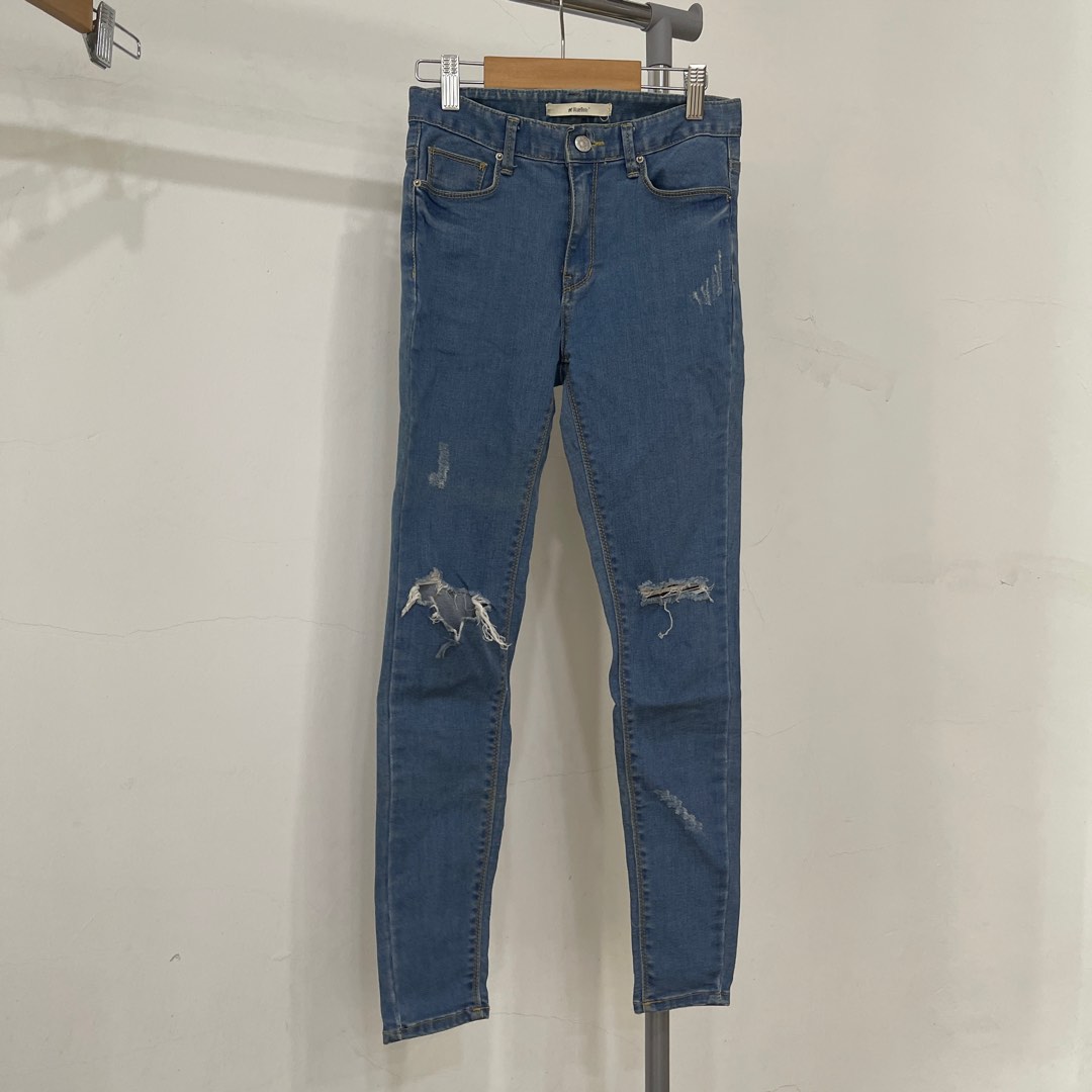 Korean Ripped Jeans, Women's Fashion, Bottoms, Jeans & Leggings on ...