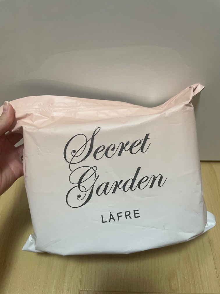 Lafre Sanitary Pad (Panty Liner) (Authentic), Beauty & Personal Care ...