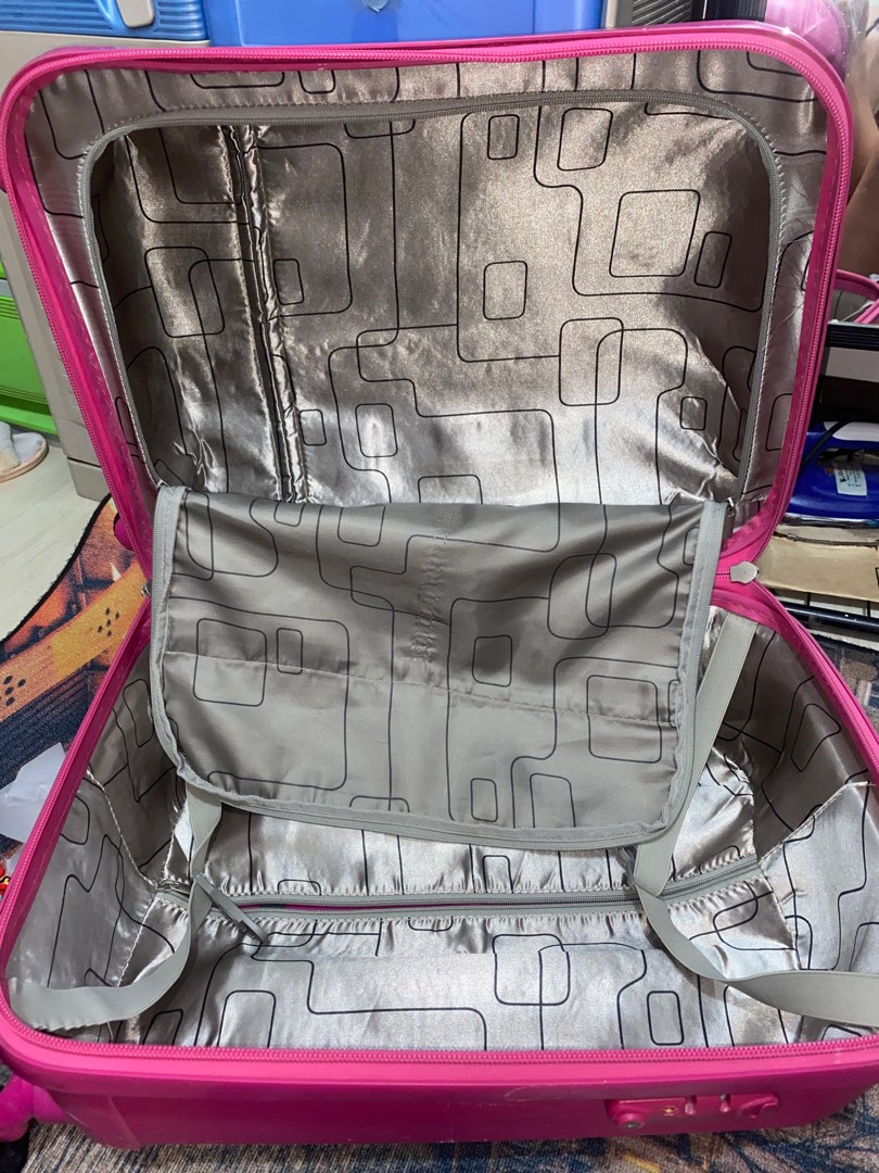 Mandarin luggage, Hobbies & Toys, Travel, Luggage on Carousell