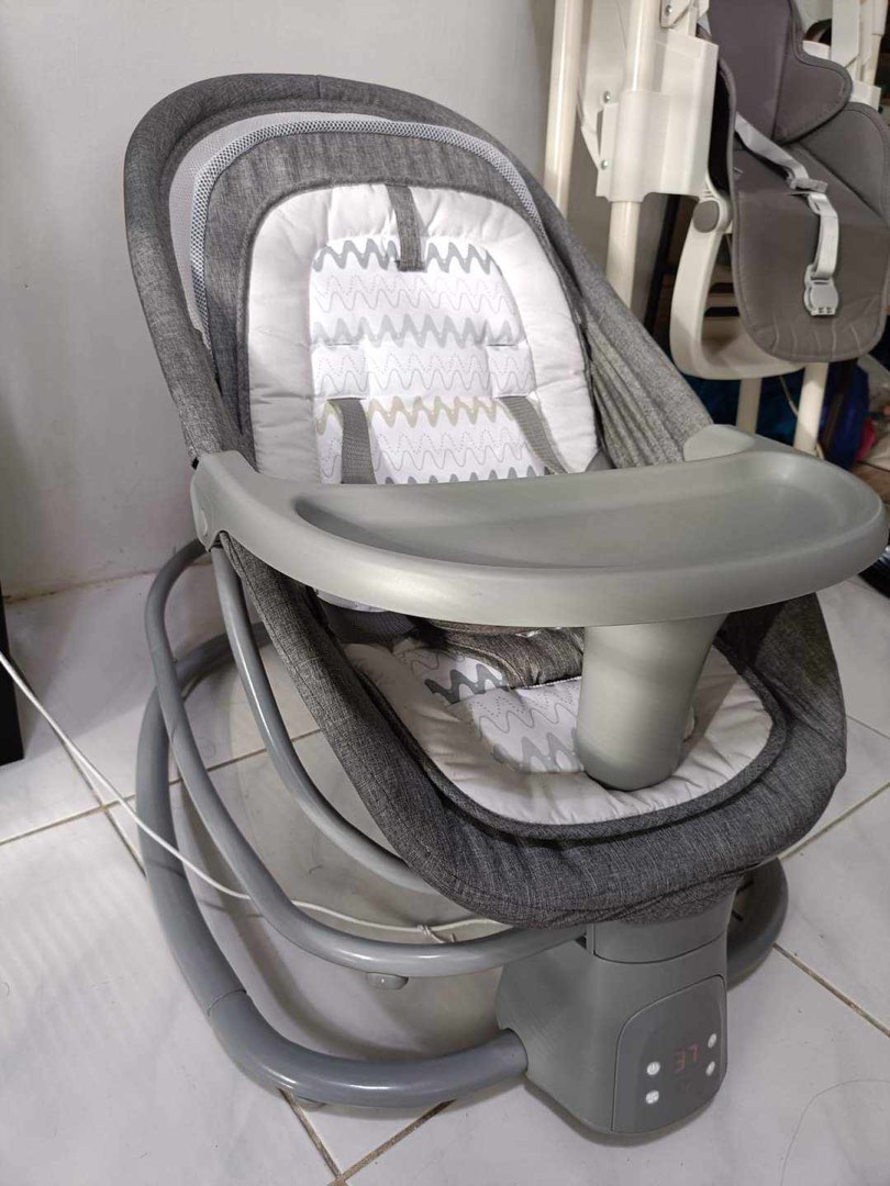 Mastela 4in1 Automatic Baby Rocker, Babies & Kids, Babies & Kids ...
