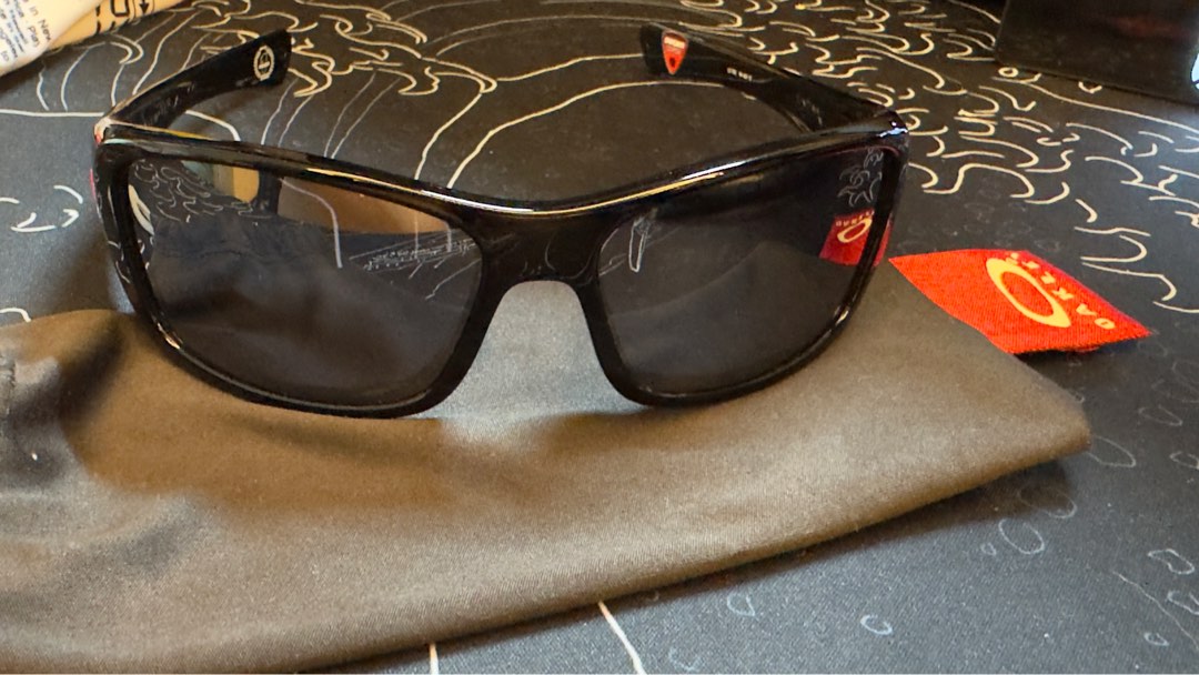 Oakley ducati hijinx sunglasses , Men's Fashion, Watches & Accessories ...