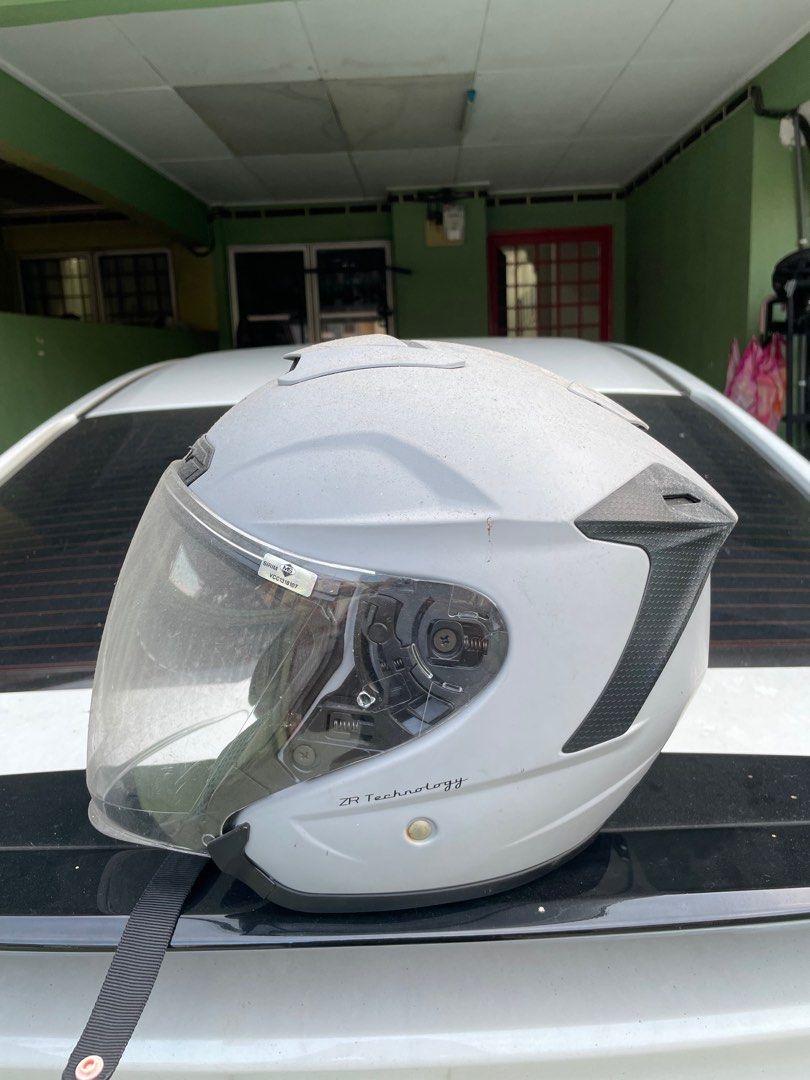 Original GRACSHAW Helmet, Auto Accessories on Carousell