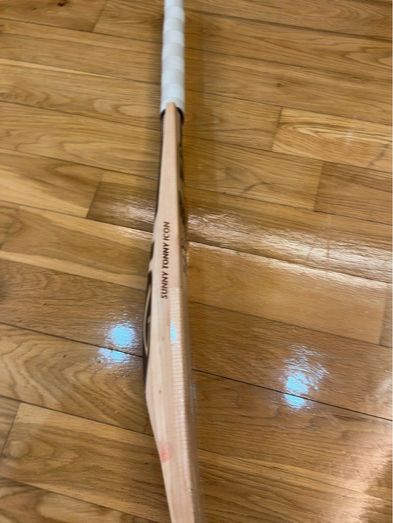 SG Sunny Tony Icon Black Cricket Bat, Sports Equipment, Sports & Games ...