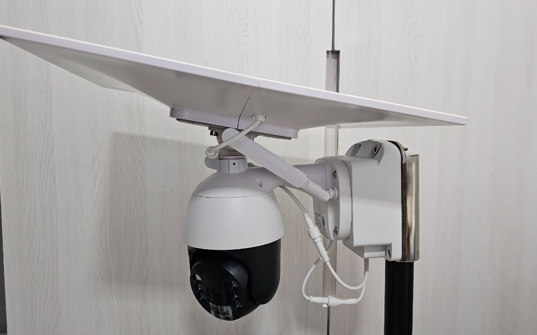 Solar Powered 4G / Wifi PTZ Camera (Bulk Order), Furniture & Home ...