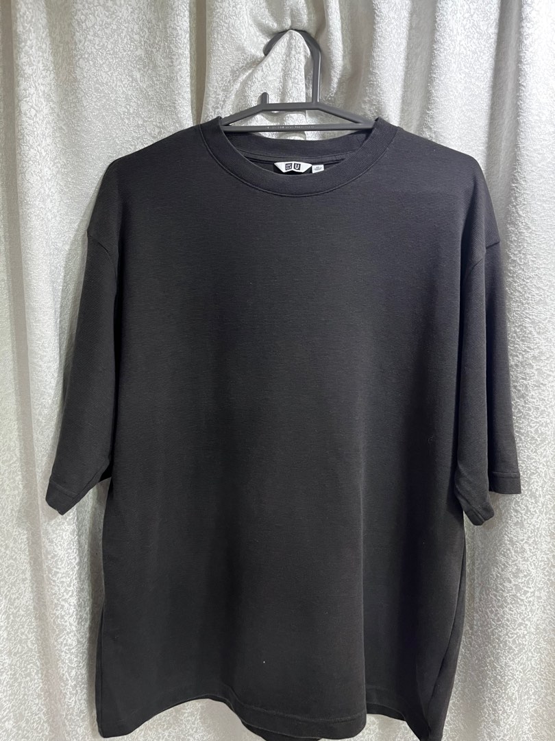 Uniqlo Casual Shirt, Men's Fashion, Tops & Sets, Tshirts & Polo Shirts ...