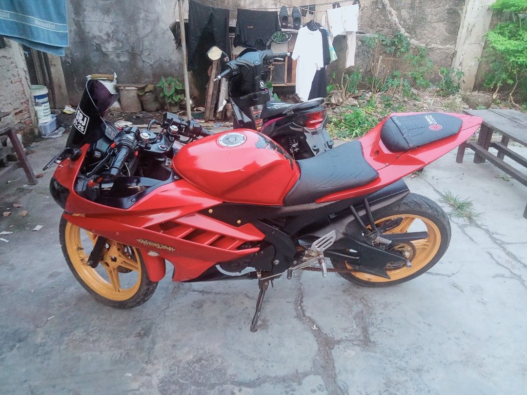 Yamaha R15 v2 ss lengkap pajak of, Motor di Carousell