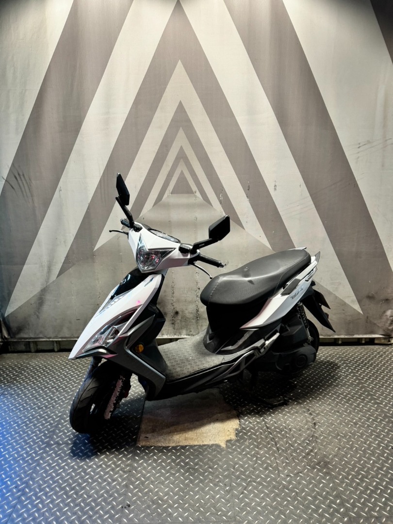 【寄售車】【0元交車】2022年 KYMCO 光陽 VJR 125 VJR125 機車 ABS 雙碟, 機車, 二手機車在旋轉拍賣