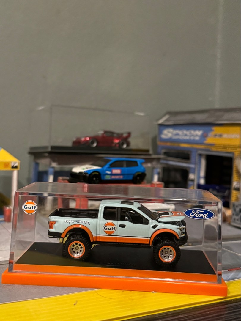 17 FORD RAPTOR GULF, Hobbies & Toys, Toys & Games on Carousell