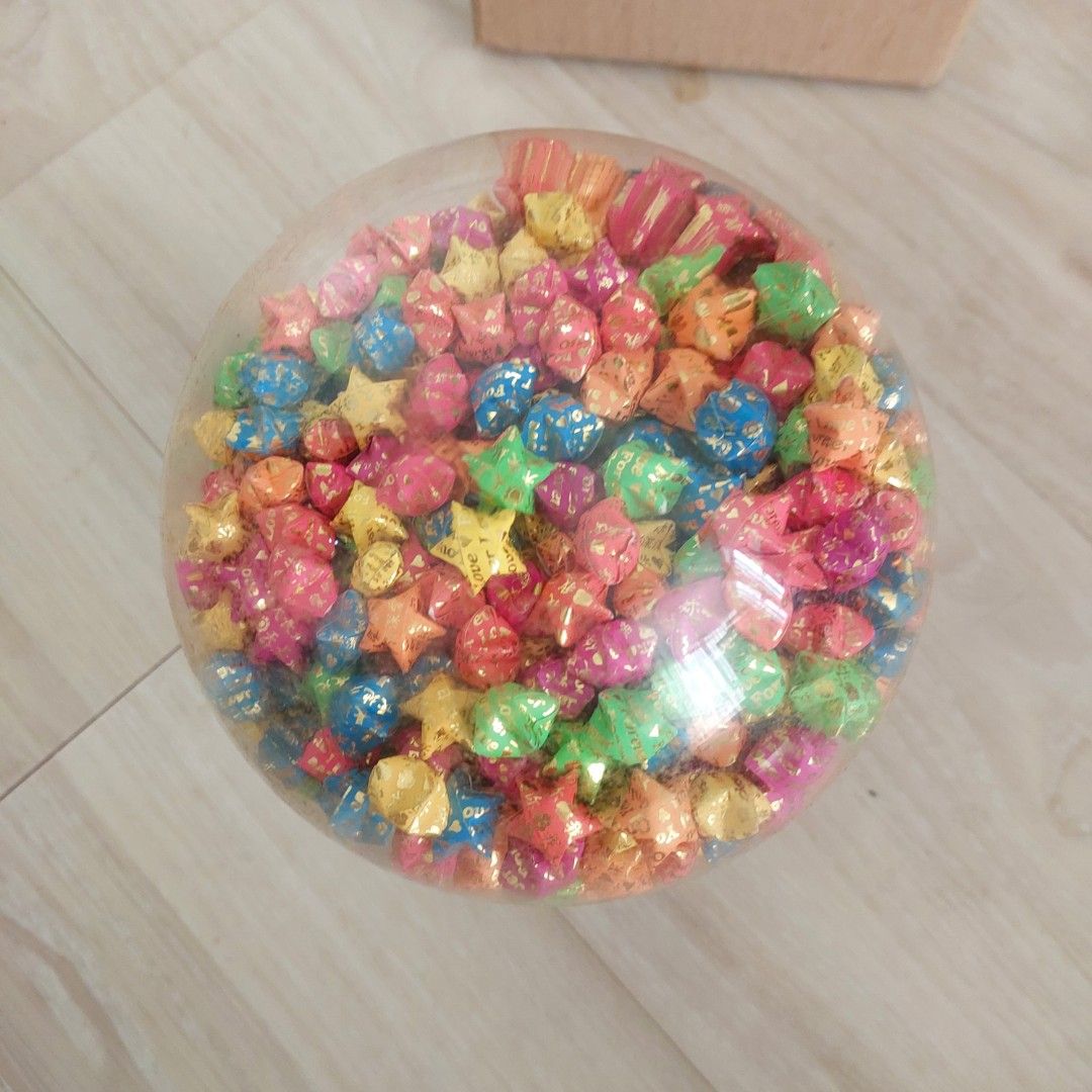 500 Folded Stars in Glass Dome Bottle, Hobbies & Toys, Stationery ...